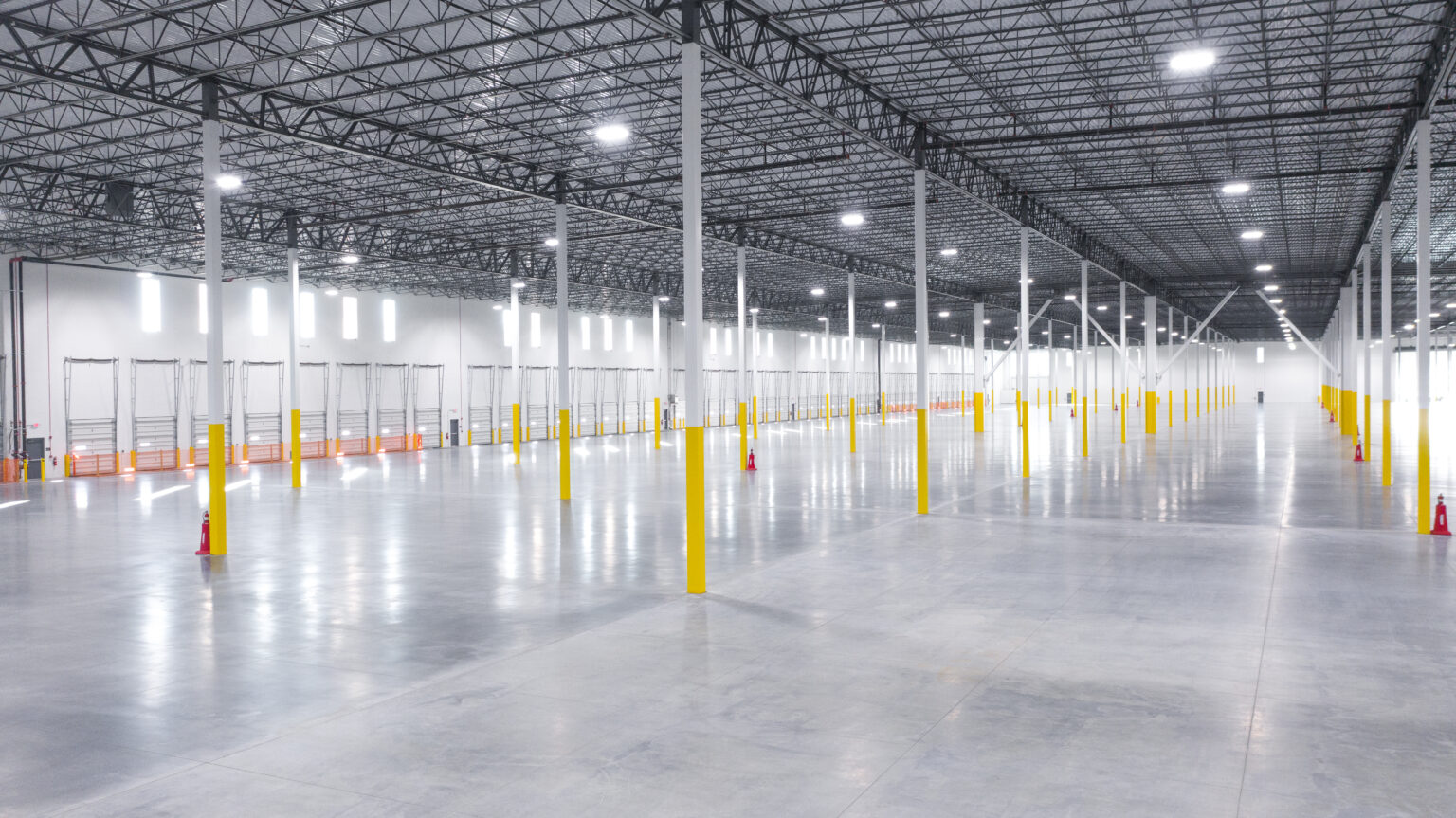 Photo Gallery - Arsenal Trade Center